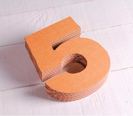Originaux numéros en carton pour décorer, qui donnera une touche ...